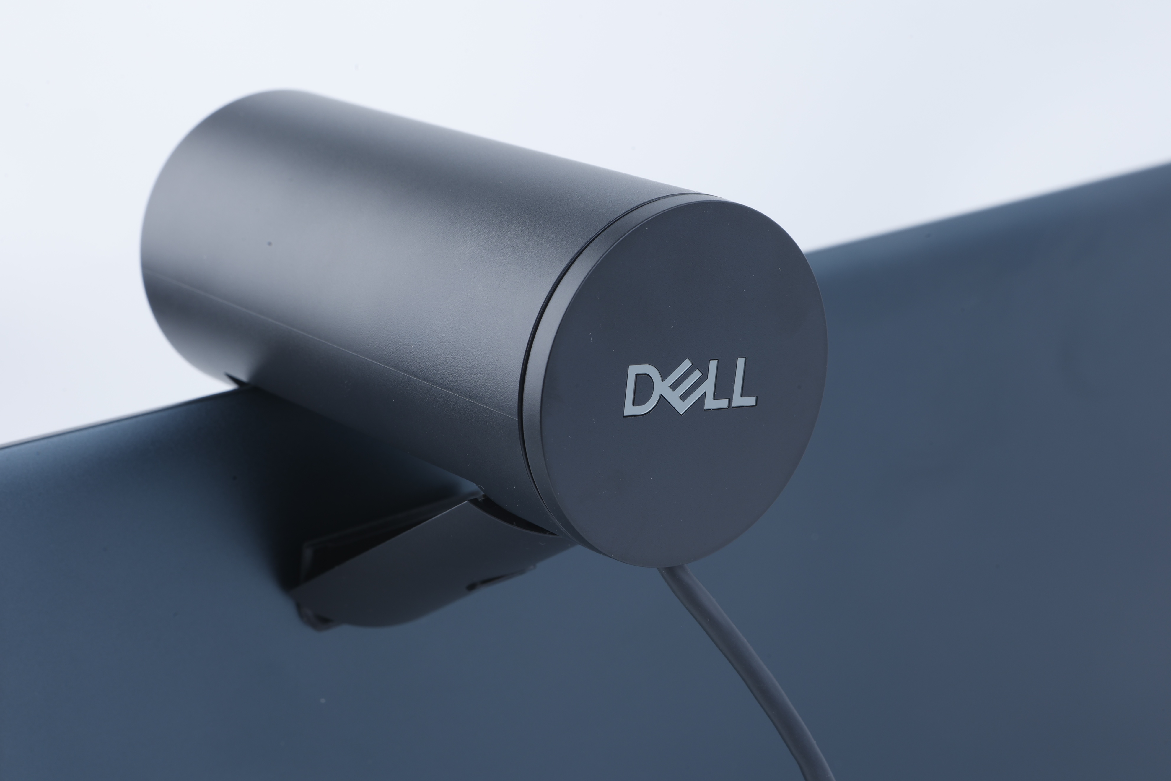 Dell Pro 2K webcam experience: a good office assistant that supports AI ...