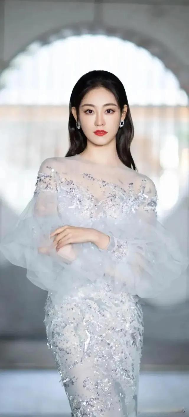 The most beautiful Zhou Zhiruo - Zhu Xudan - iNEWS