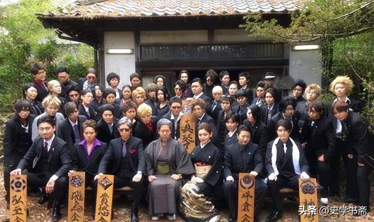 Japanese spies hide very deeply, some disguised as corporate executives ...