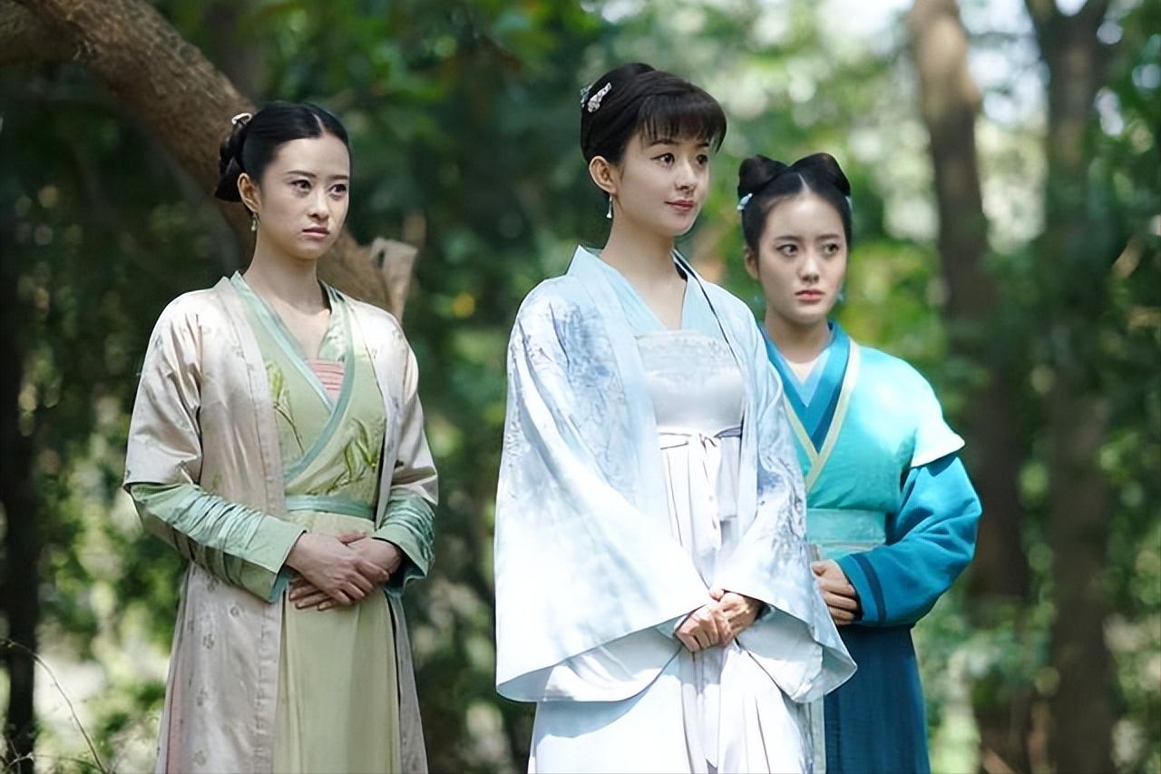 In the 8th year of her debut, with the help of Zhao Lusi, Wang Ziwei ...