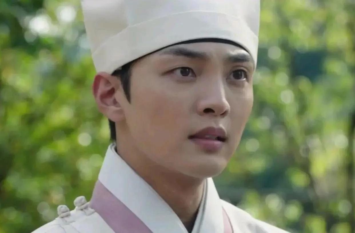 Joseon Dynasty medical officer, sincere doctor in a unique village ...
