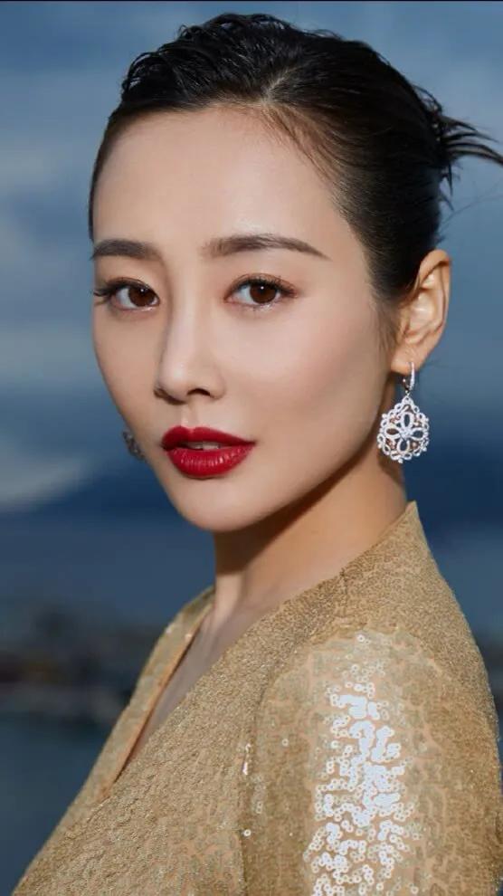 Gorgeous beauty - Li Chun - iMedia