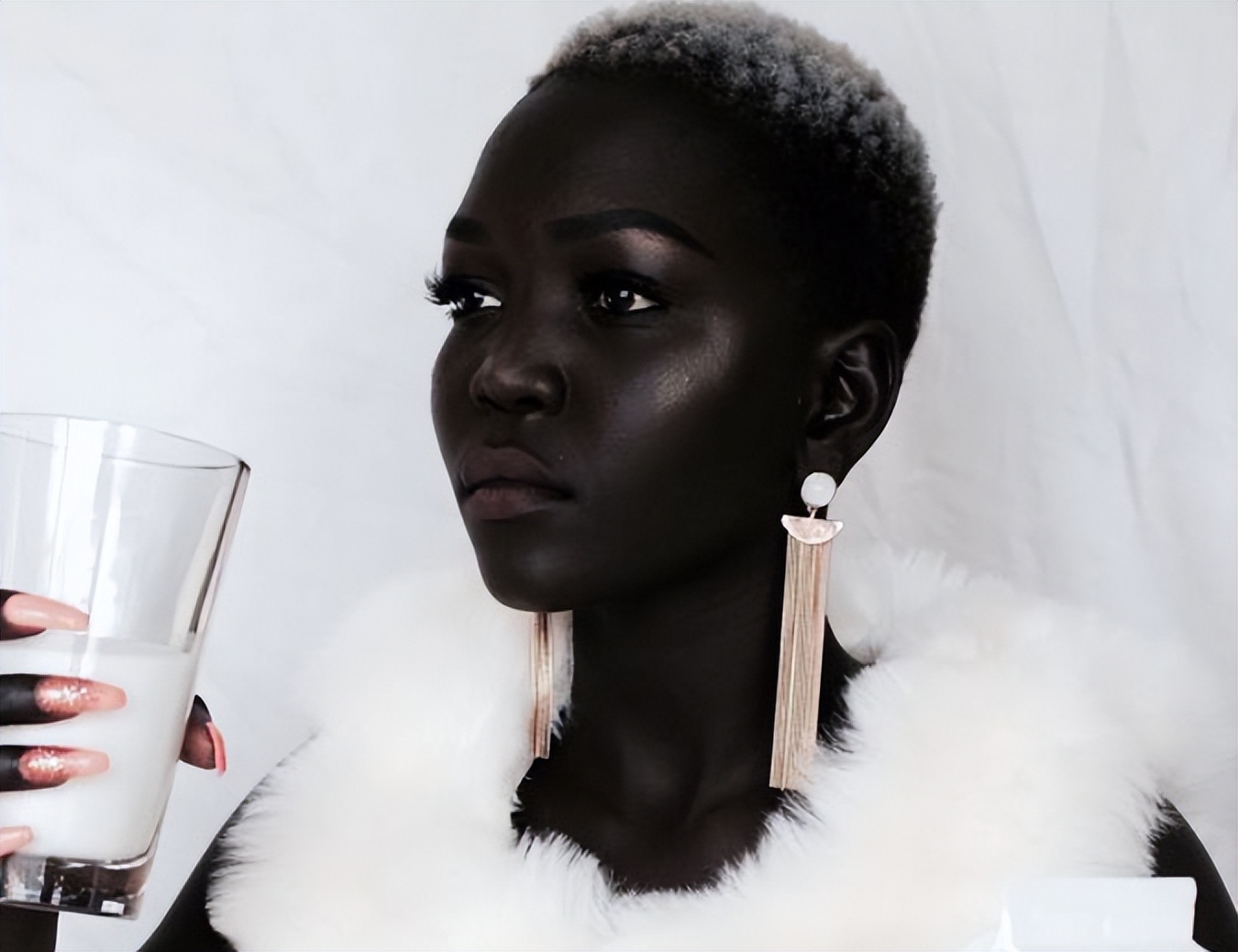 The world's blackest model, even the gums and lips are black, but the ...