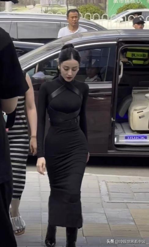 Di Lieba was accused of having a fake buttocks, with exaggerated ...