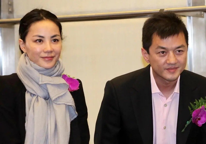 Nine years after her divorce from Faye Wong, Li Yapeng remarried and ...