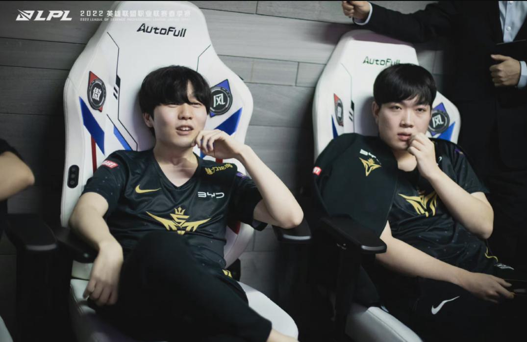 "Faker missed TOP3, Rookie super GALA"?LOL player power list updated ...