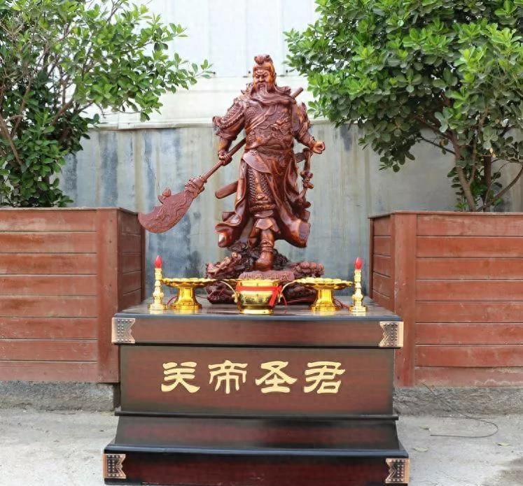 As a military general, Guan Yu's achievements are not outstanding in ...