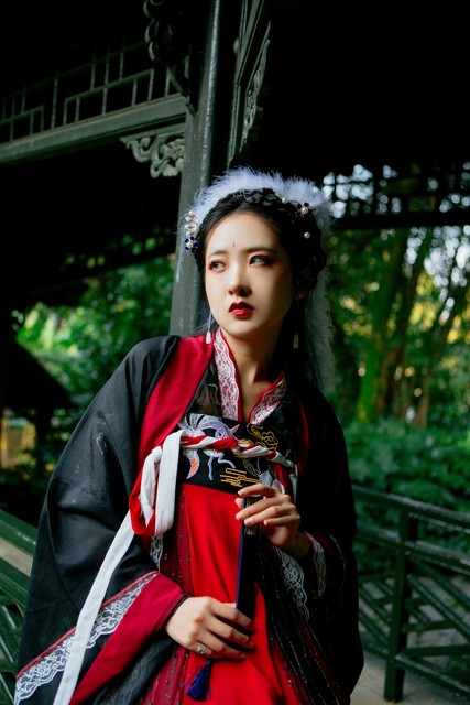 Why did the ancient ministers send their own daughters into the palace ...