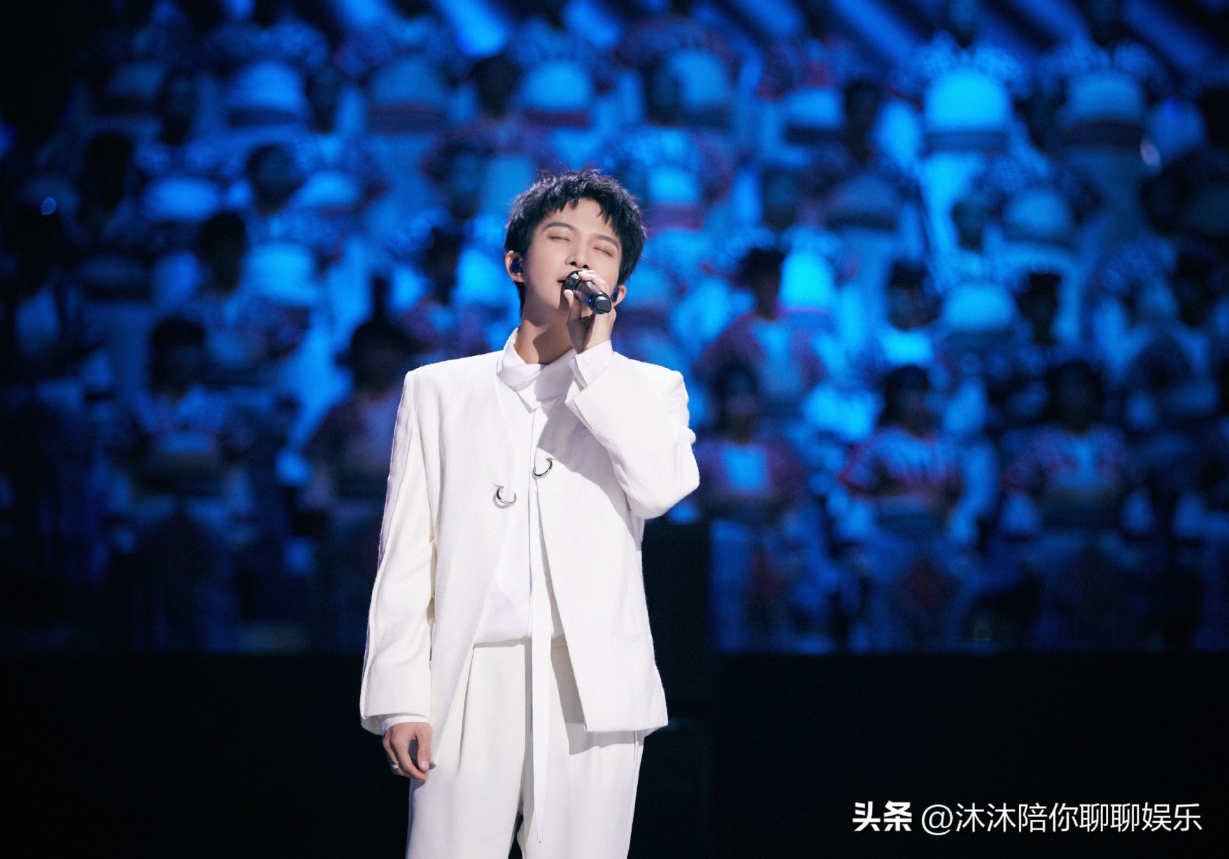 Touching! Why did Zhou Shen's "Blooming Flowers and Wangyou" impress ...