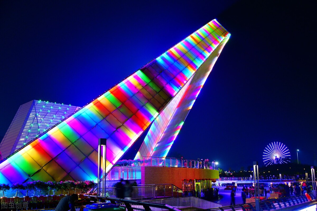 The night of Lianjiang, a beautiful small town in western Guangdong - iNEWS