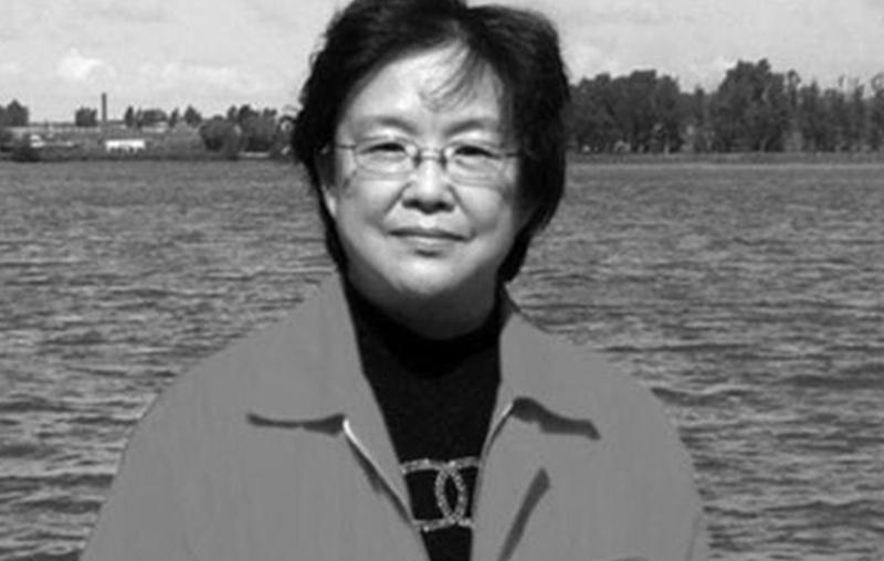 She is the eldest daughter of Mr. Lin. She was censored in 1971 and ...