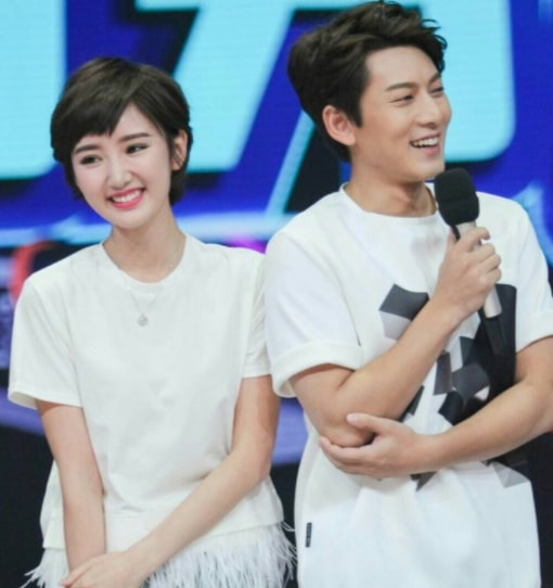 32-year-old Jiang Kaitong appeared on the set, with his nose upturned ...