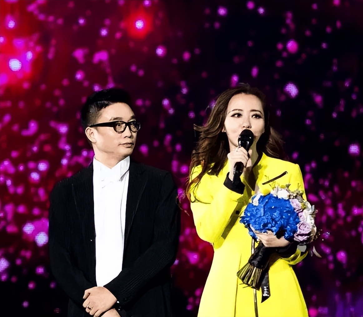 Jane Zhang and Feng Ke divorced for 3 years, the situation is very ...