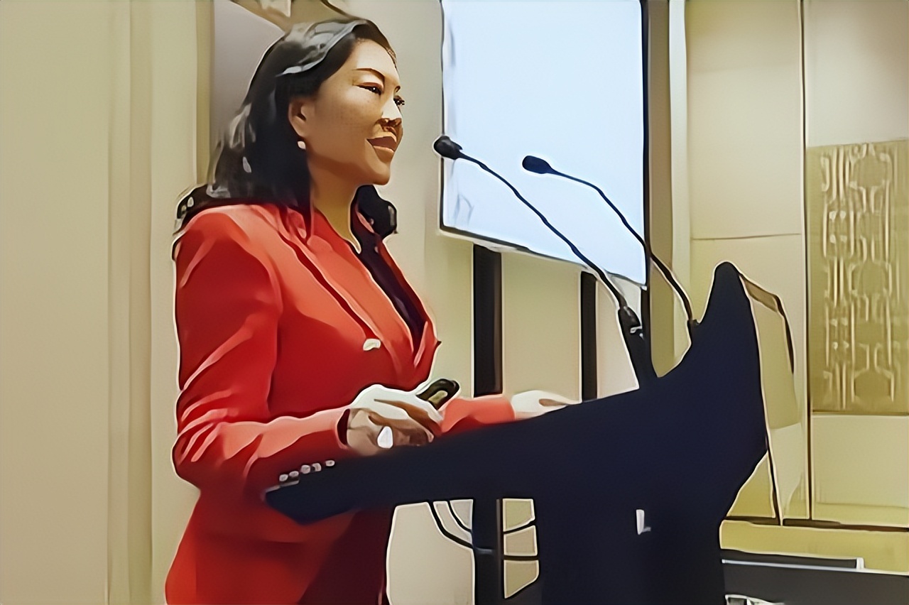 The "Queen of Chinese" Tu Yanling has a net worth of 1 billion. She ...