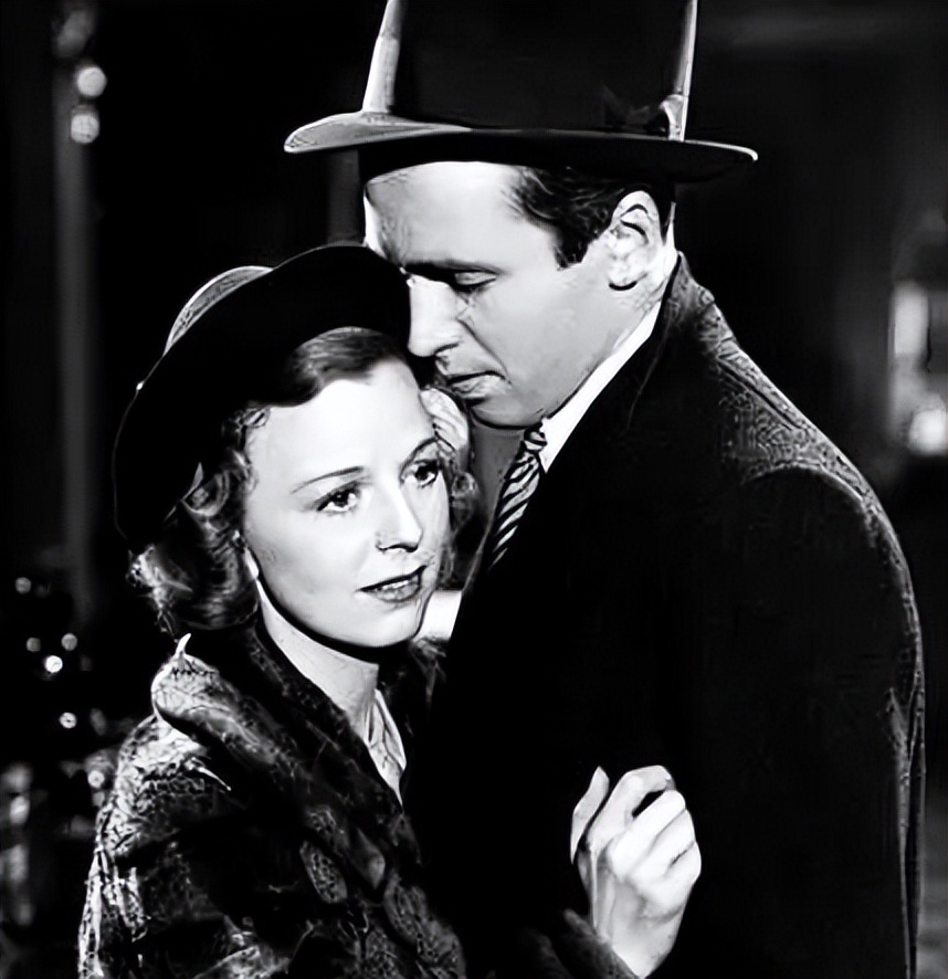 The director uses special shooting techniques to present warm, sincere ...