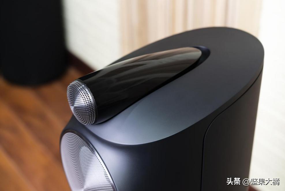 Bauer & Wilkins Formation Duo Wireless Active Speaker Introduction - iNEWS