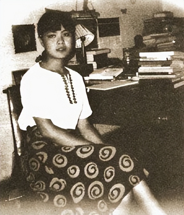 The first female writer to be promoted to the position of deputy ...