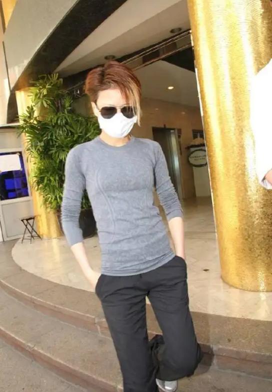 Jacky Cheung and his wife rarely fit together, 57-year-old Luo Meiwei ...