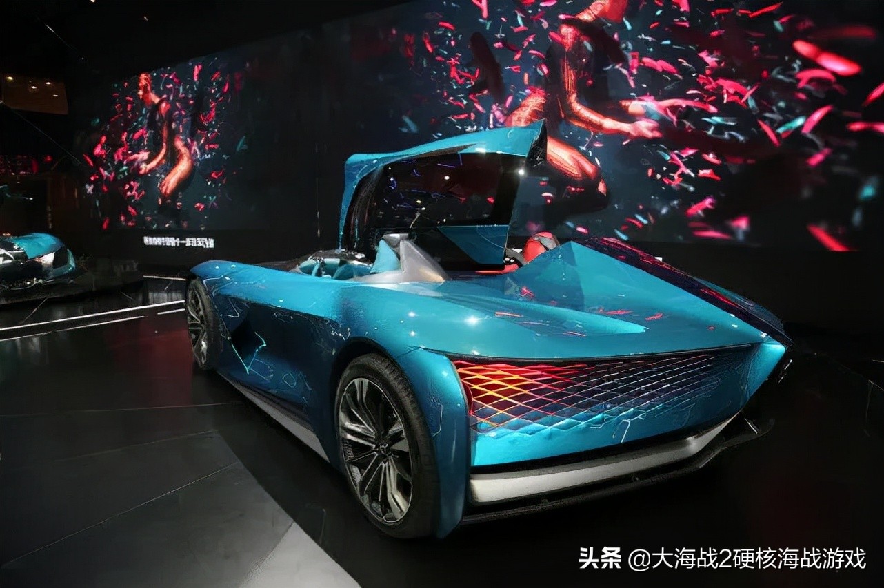 On Symmetry Day, let us appreciate an asymmetric car together!PSA ...