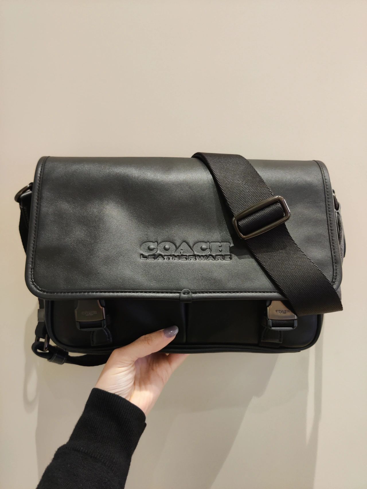 Coach Men's Carrying Bag COACH The size is just right for the IPad ...