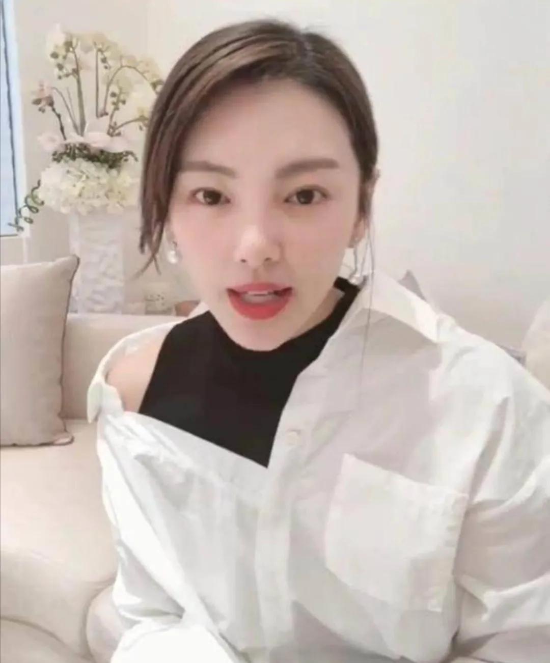 Zhang Yuqi: Even 699 can't buy a pair of socks! - iNEWS