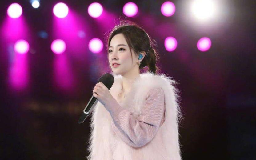 Feng Timo has a seven-year appointment with fans. The party scene is as ...