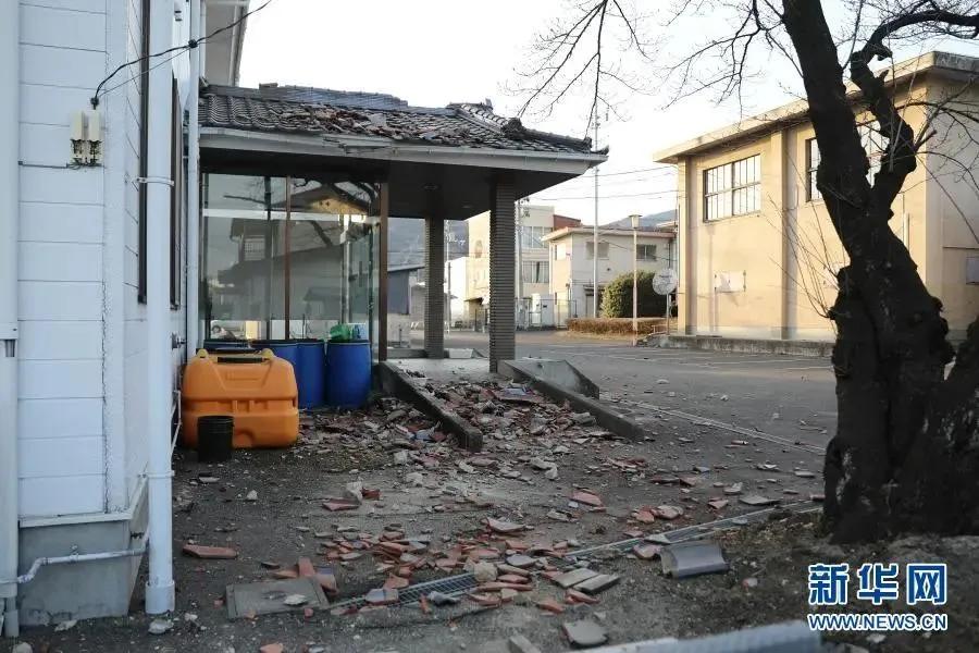 From the heyday to the decline of decency: Japan's present and present ...