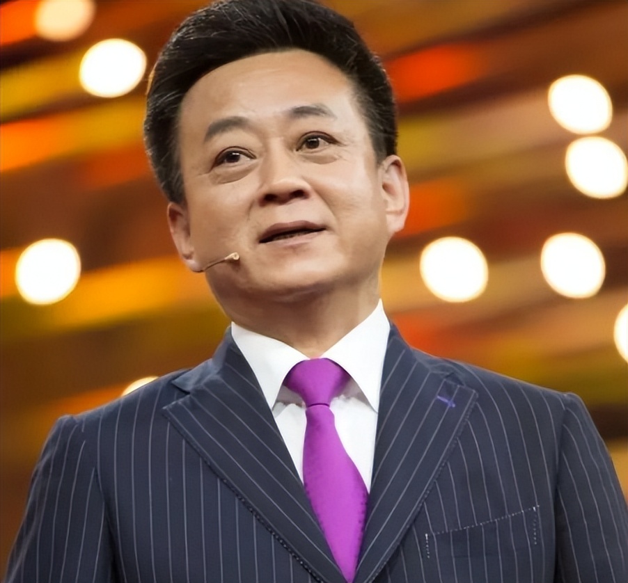 The 58-year-old Zhu Jun finally came back! His body fat changed ...