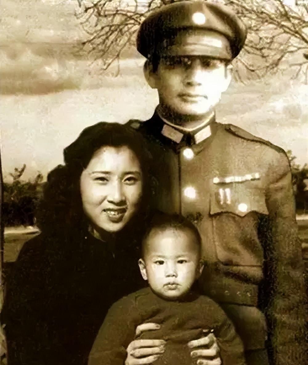In 1969, Zhang Lingfu's widow, Wang Yuling, took this photo in New York ...