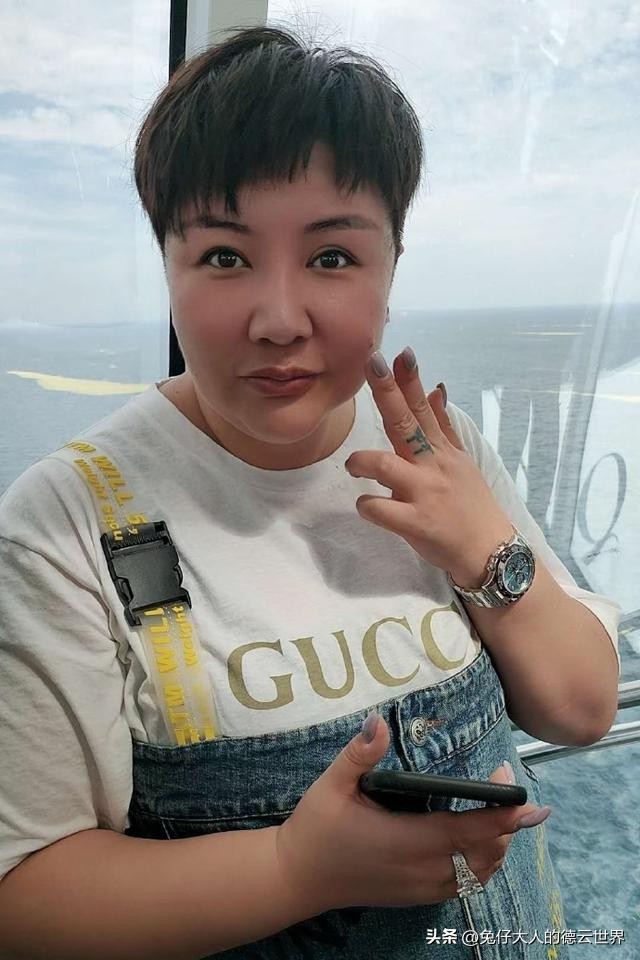 Wang Hui of Deyun Club recorded the program, and the group photo was ...