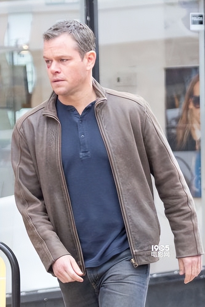 Classic spy movie "Bourne Shadow" - iMedia