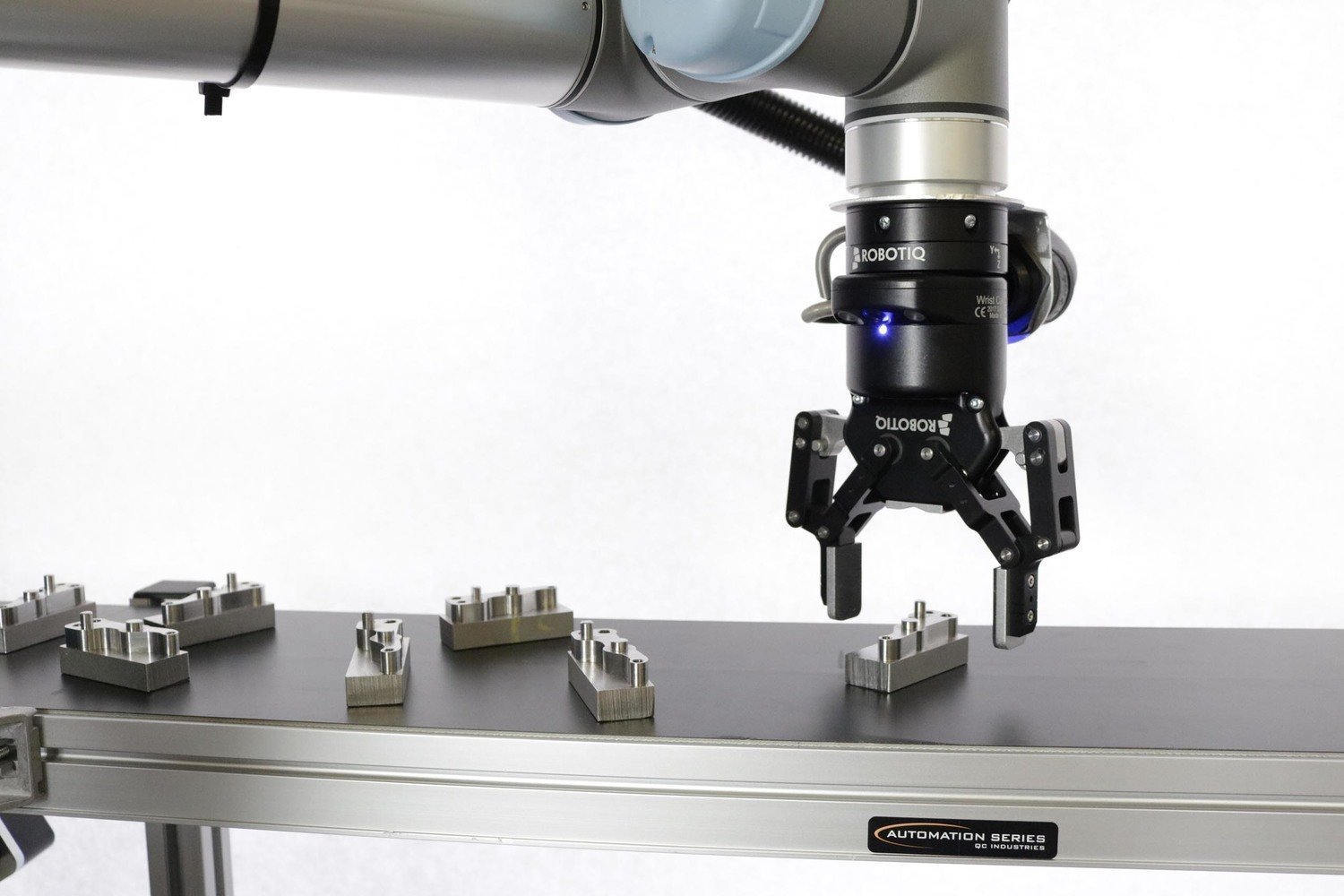 The principle advantages and characteristics of the electric gripper ...