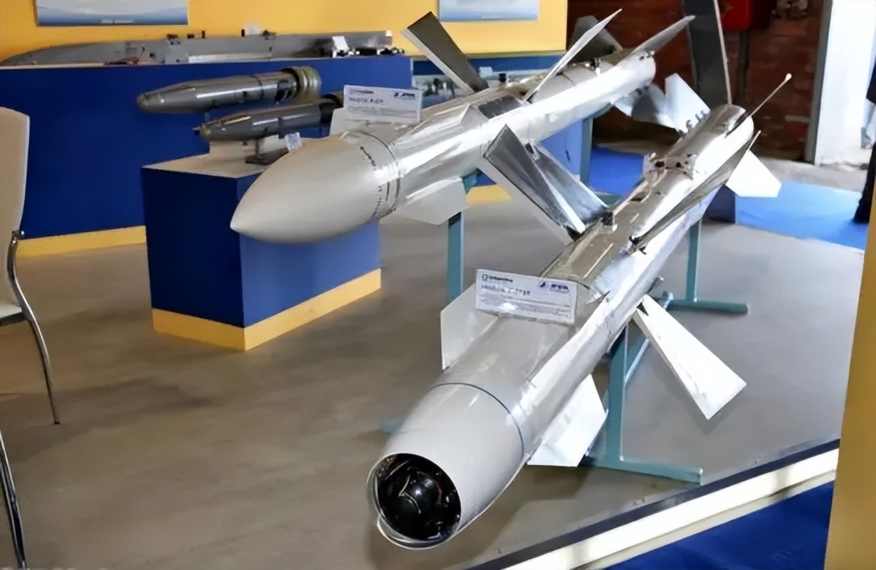 The R-27 missile seriously missed the target, but China bought ...