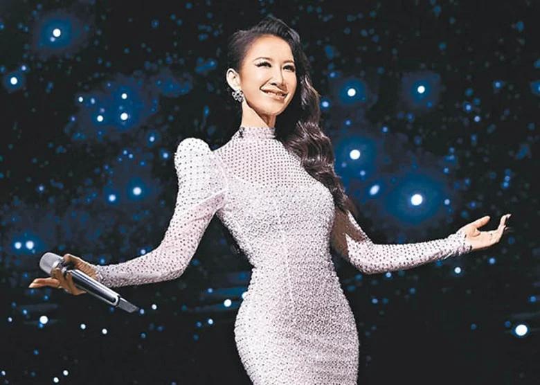 Coco Lee memorial meeting exposed fans crying into a sea of tears, she ...