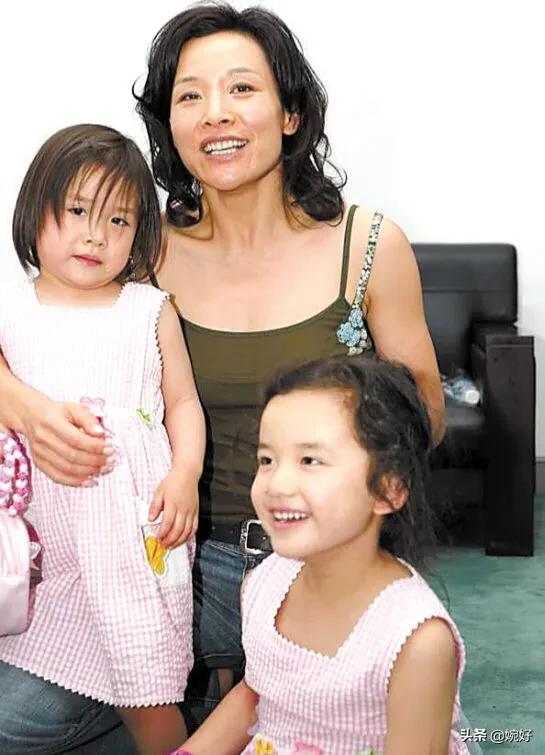 The famous movie star Chen Chong's long text mourns his dead mother ...