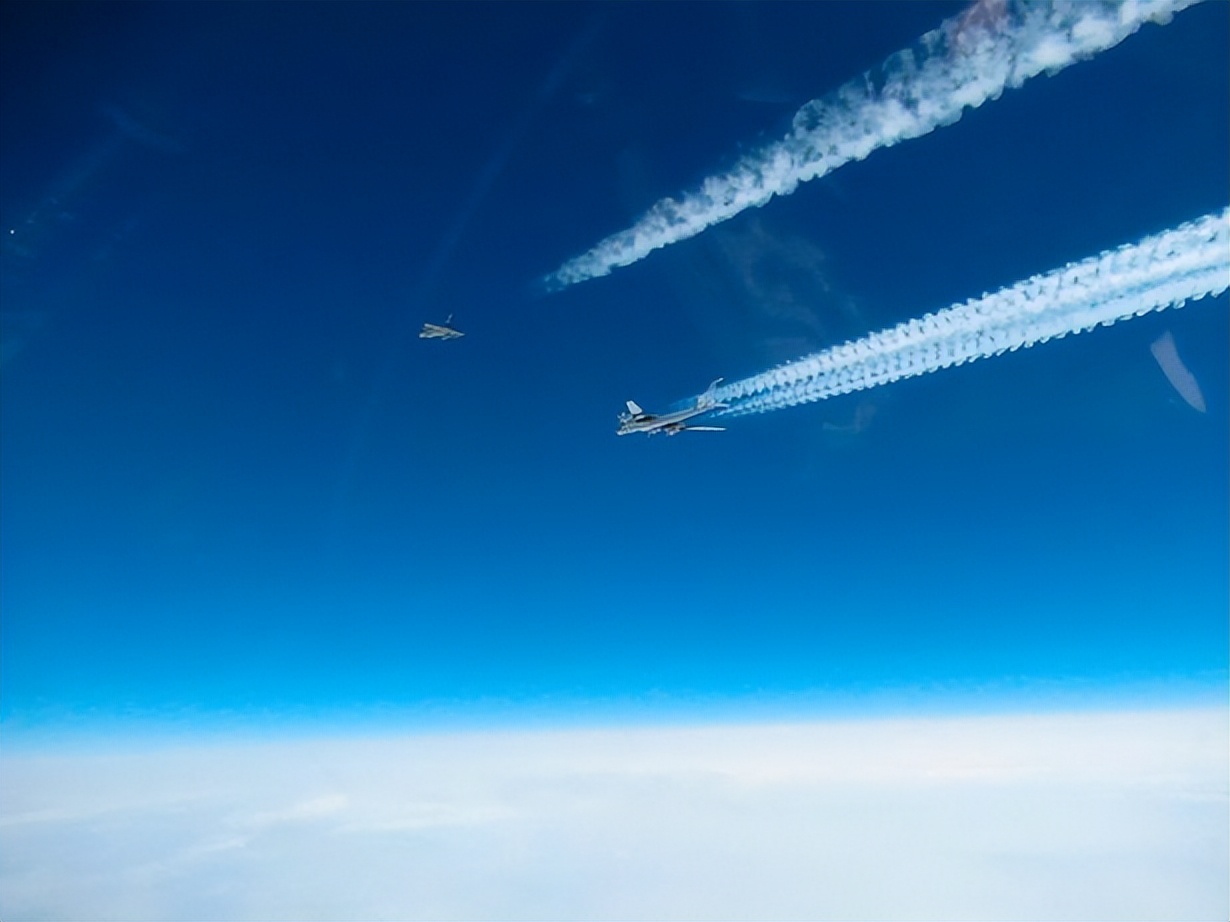 Typhoon scrambles to intercept approaching Russian 'bear' - iNEWS