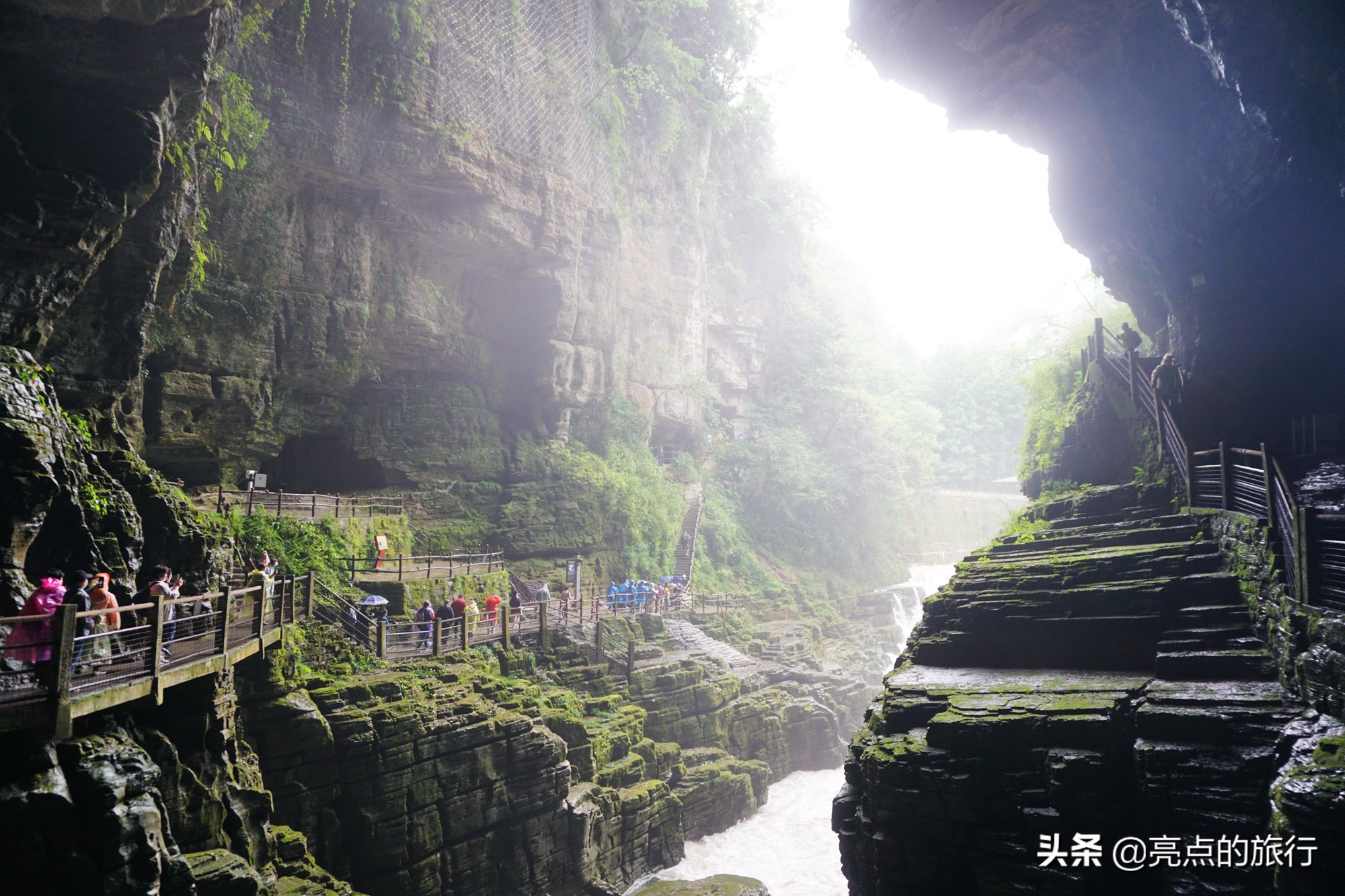 Tenglong Cave, a mountain is a hole, how to play in Enshi Tenglong Cave ...