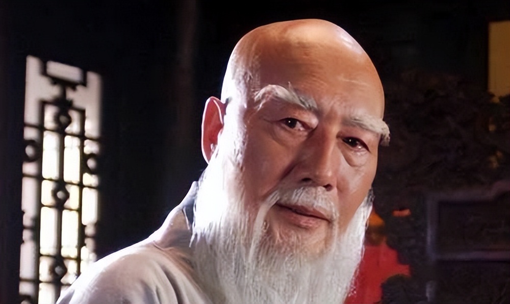 The first couplet of the censor: "The wind blows the Arhat and shakes ...