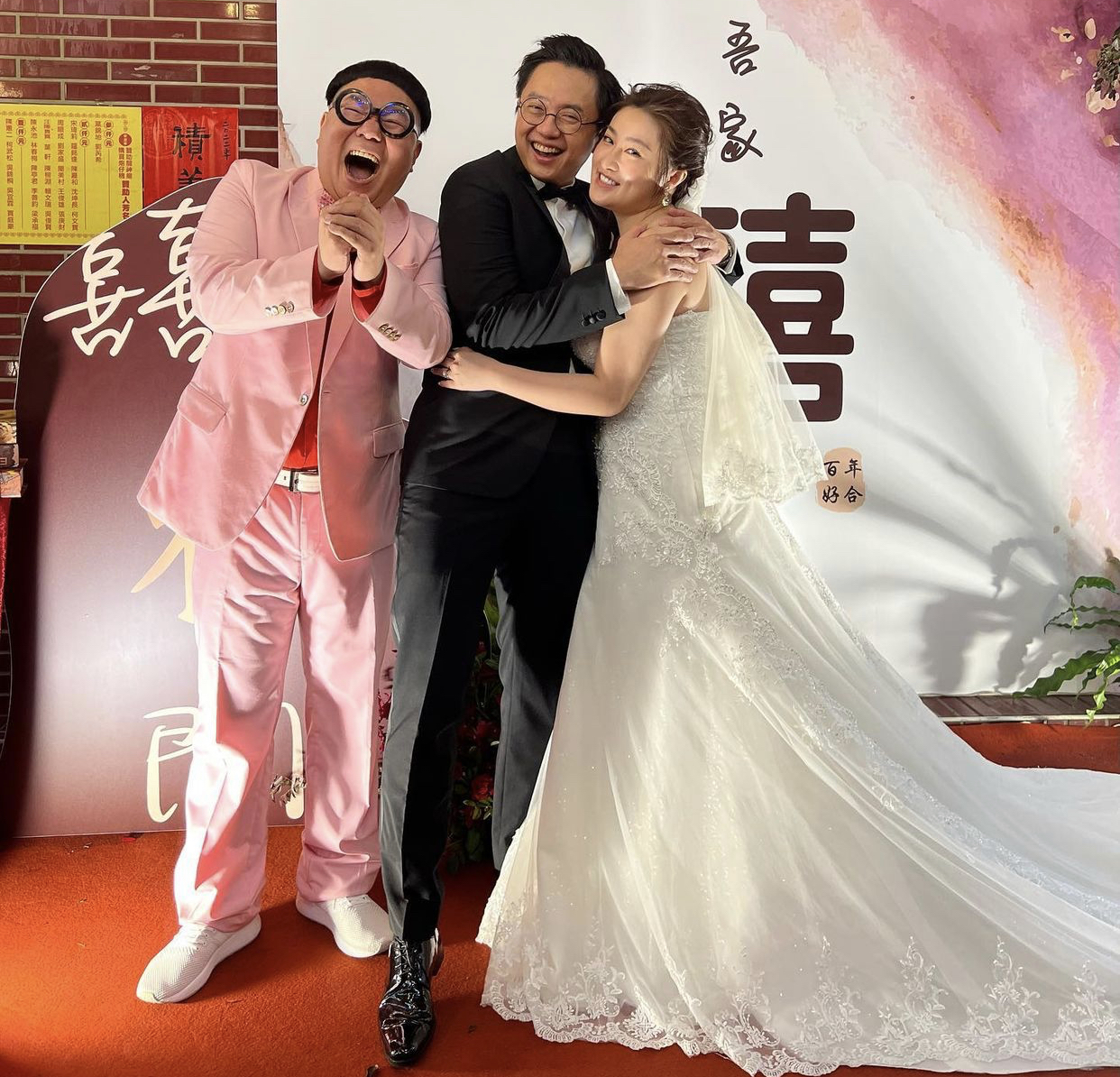 Lin Junjie's rich brother's second marriage!Guining banquet venue is dilapidated like a rural ...