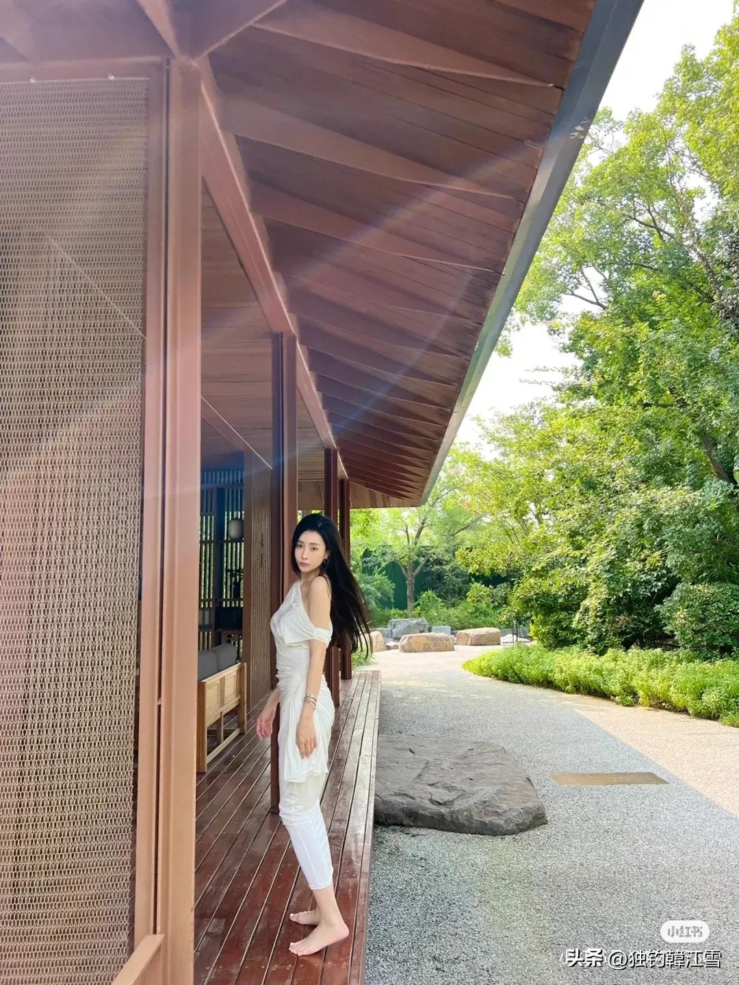 Singapore goddess Yuan Lingyan - iMedia