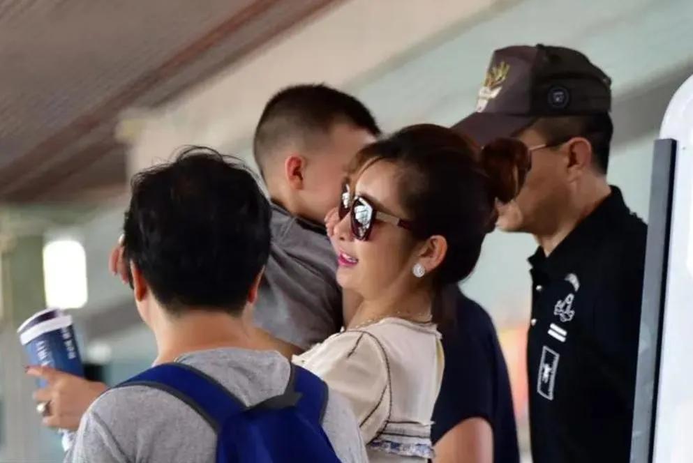 The same child of Wang Xinjun, the difference between the two children ...