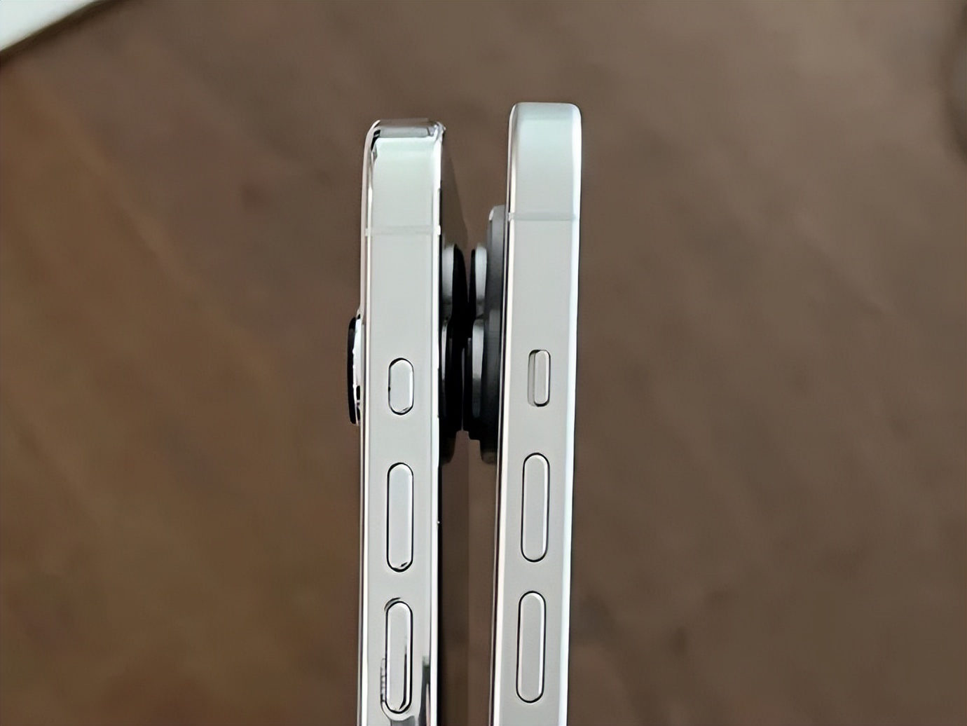 iPhone 15 real machine exposure, the appearance is like this! - iNEWS