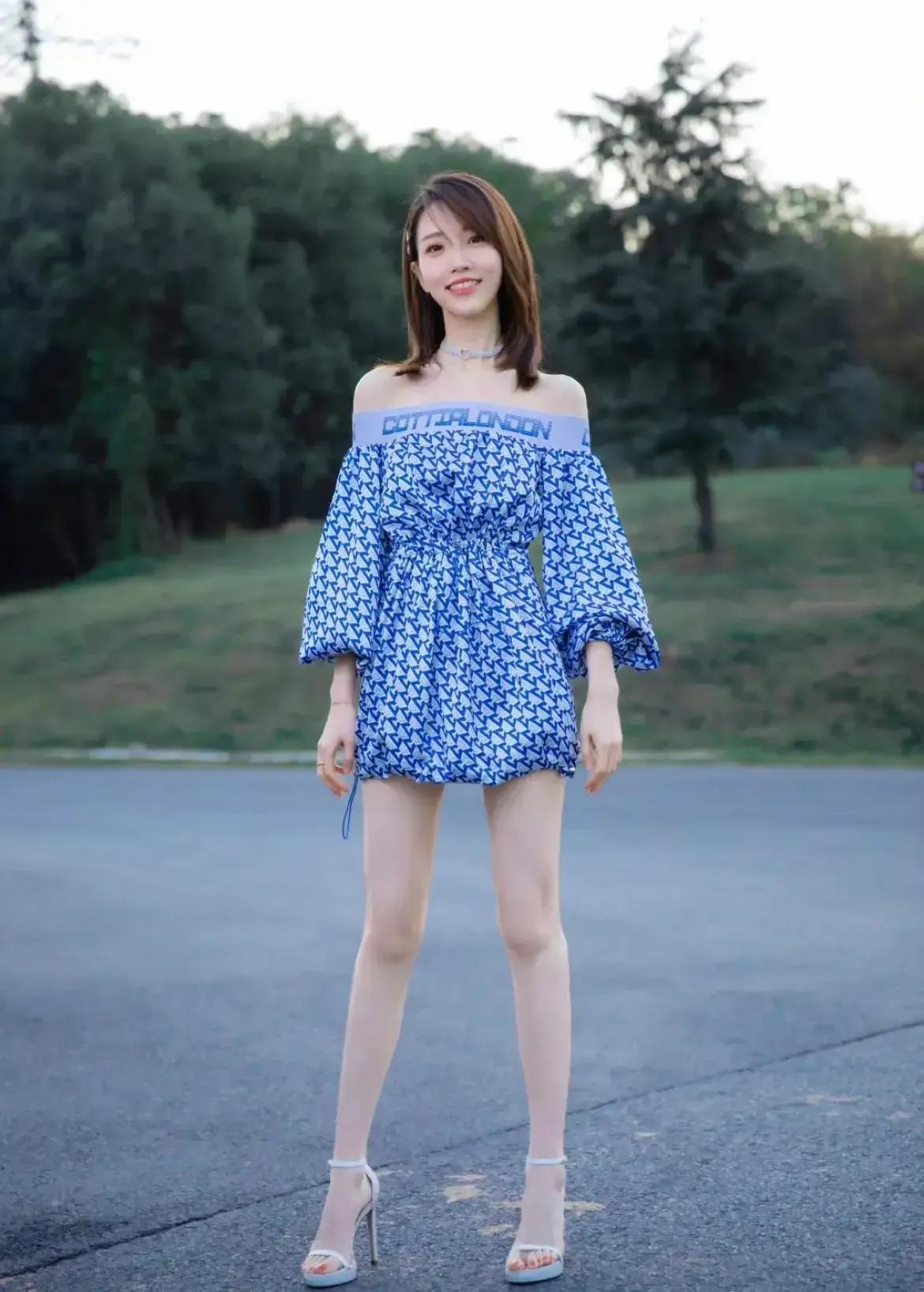 pretty girl (32) - iMedia