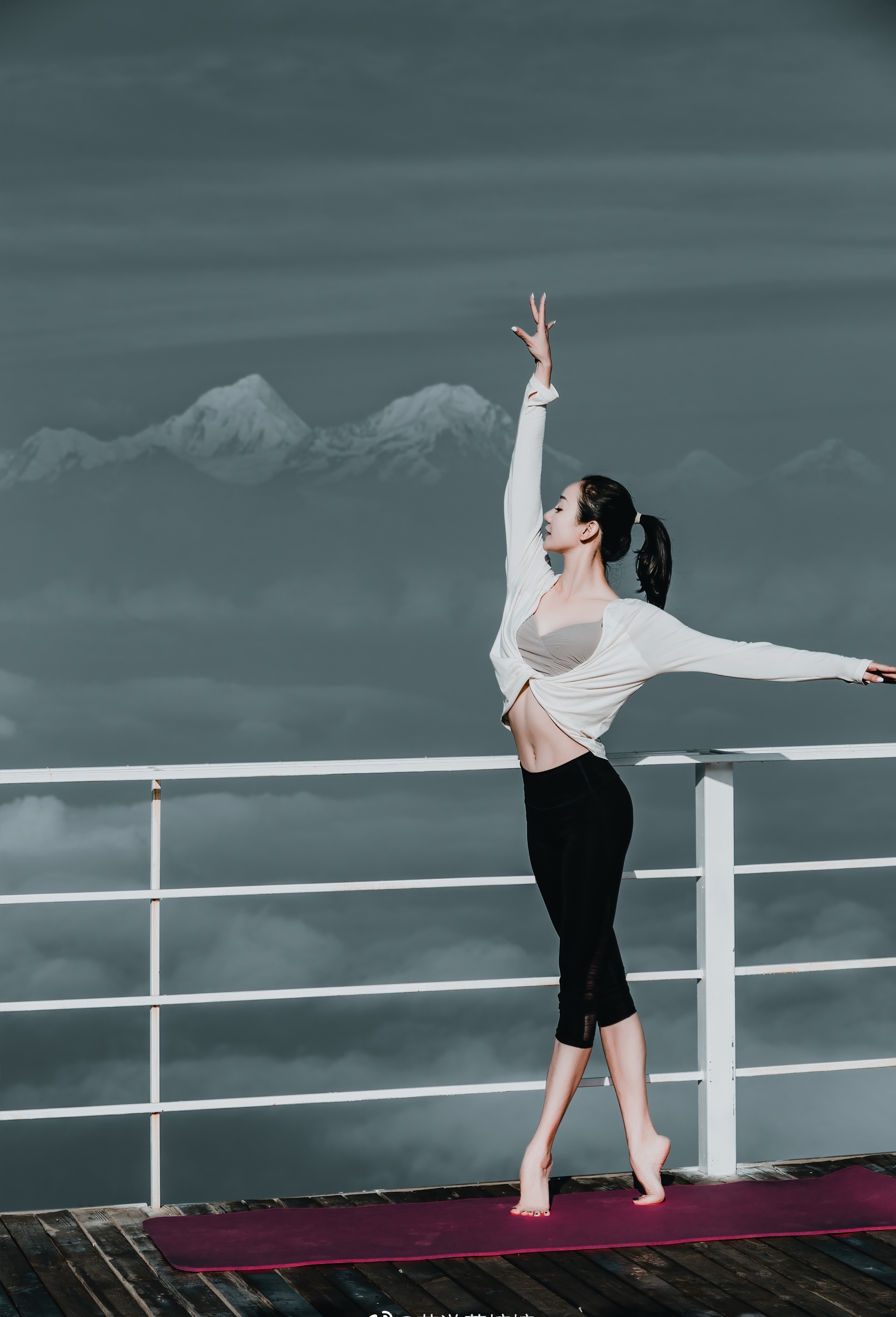 "Goddess of Synchronized Swimming" Jiang Tingting takes a photo of ...