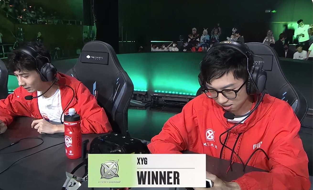 KPL夏季賽臨時爭奪戰，XYG4-0吊打TCG，再贏一場就能留在KPL！ - 頭條匯
