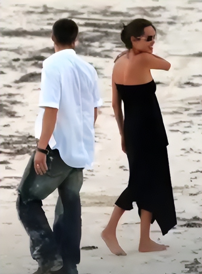 After getting married, they both divorced. The former model couples in ...