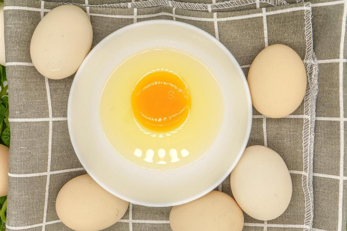 "Boiling eggs with boiled water" drops sesame oil, if you keep drinking ...