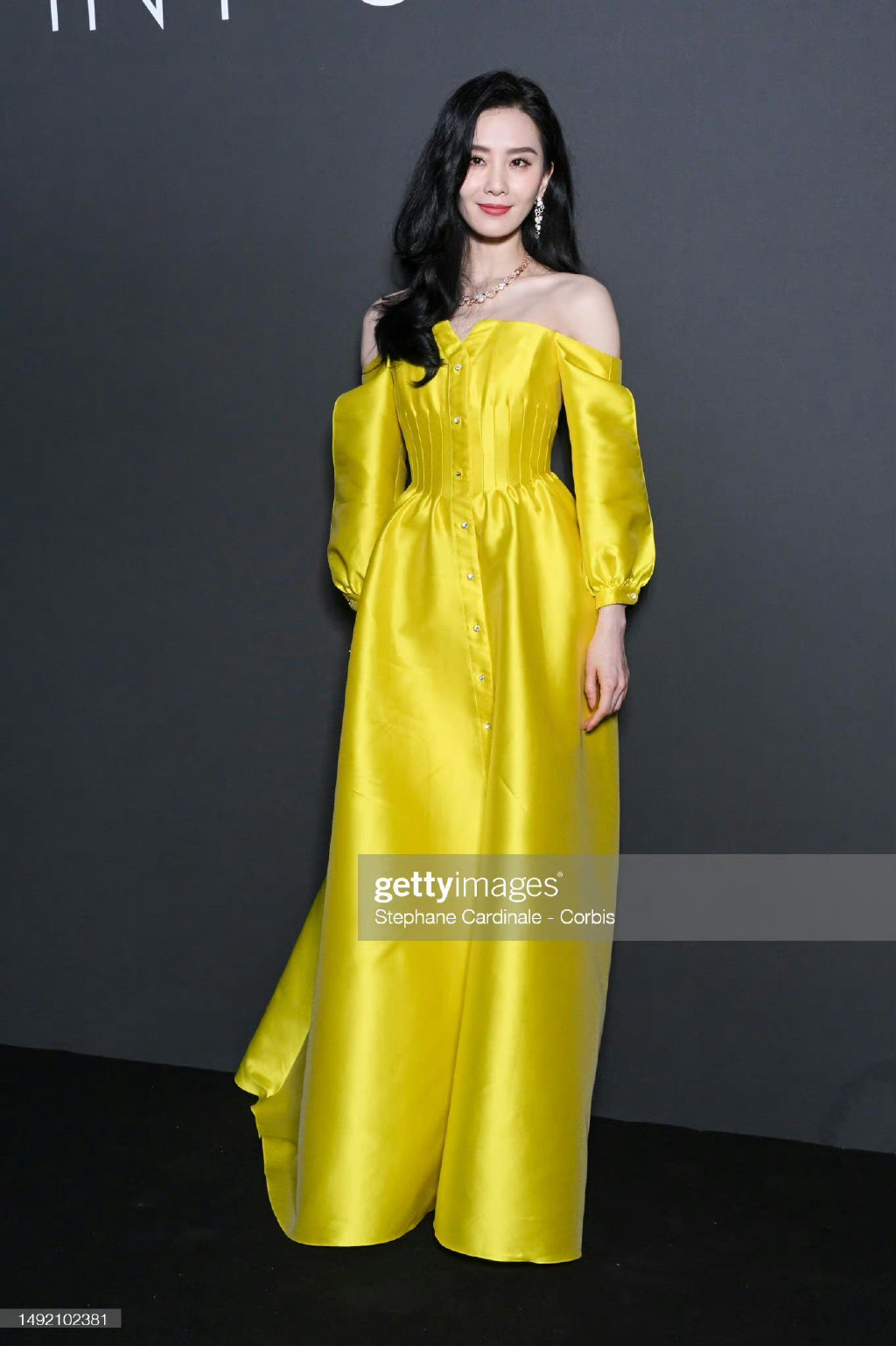 Cannes Film Festival Liu Shishi is so bright, Fan Bingbing is suspected ...