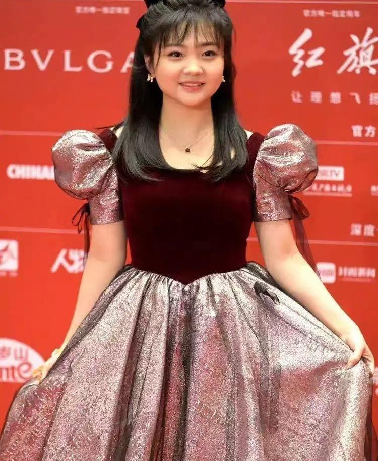 Lin Miaoke appeared in Beijing Film Academy, and Zhang Yimou's life was ...