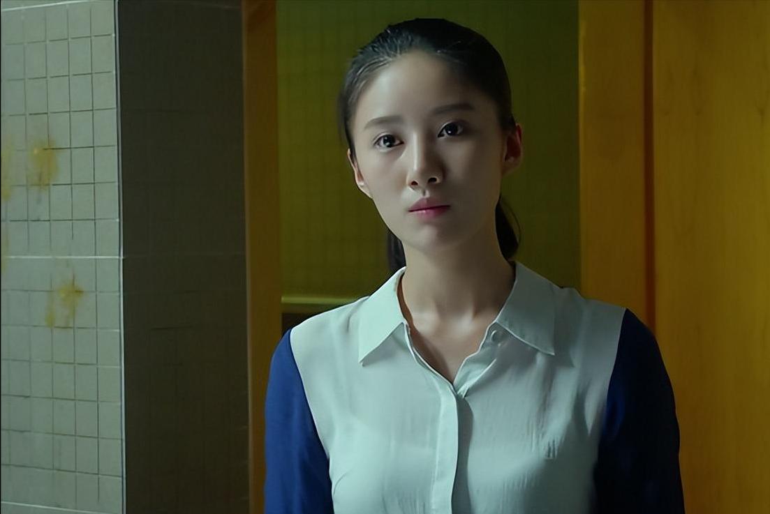 Feng Xiaogang's new drama has plastic surgery face, bumping into Song Jia and Dong Jie is simply ...